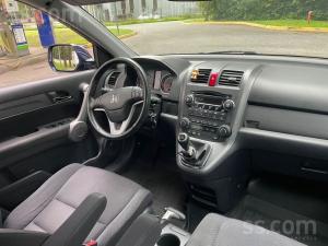 Blue Honda CR-V 2007 in Riga, with an engine capacity of 2.00 L and mileage of 0 thousand km for 3499 €, photo 12 on AUTOMOTO.COM.LV