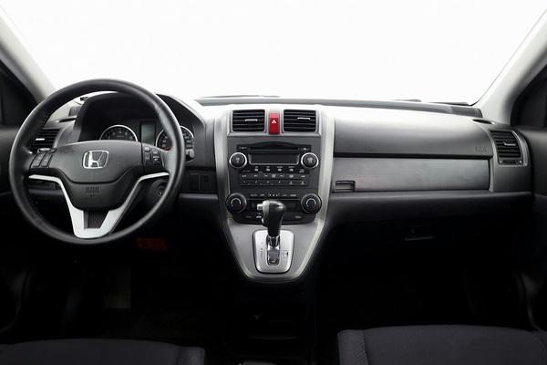 Blue Honda CR-V 2007 in Tallinn, with an engine capacity of 2.00 L and mileage of 197 thousand km for 3499 €, photo 5 on AUTOMOTO.COM.LV
