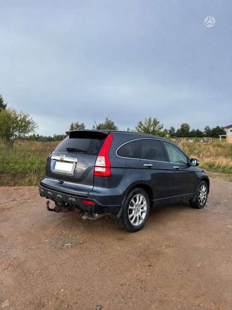 Blue Honda CR-V 2007 in Trakai, with an engine capacity of 2.20 L and mileage of 440 thousand km for 2490 €, photo 4 on AUTOMOTO.COM.LV