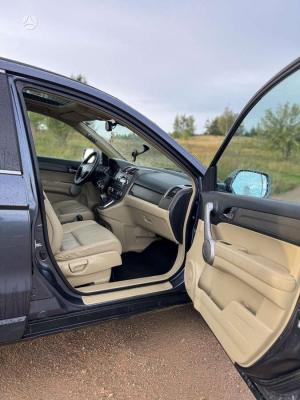 Blue Honda CR-V 2007 in Trakai, with an engine capacity of 2.20 L and mileage of 440 thousand km for 2490 €, photo 11 on AUTOMOTO.COM.LV
