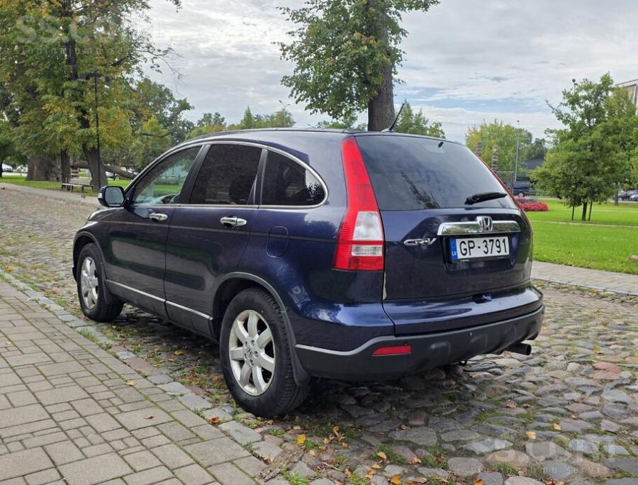 Blue Honda CR-V 2007 in Jelgava, with an engine capacity of 2.00 L and mileage of 0 thousand km for 2390 €, photo 3 on AUTOMOTO.COM.LV