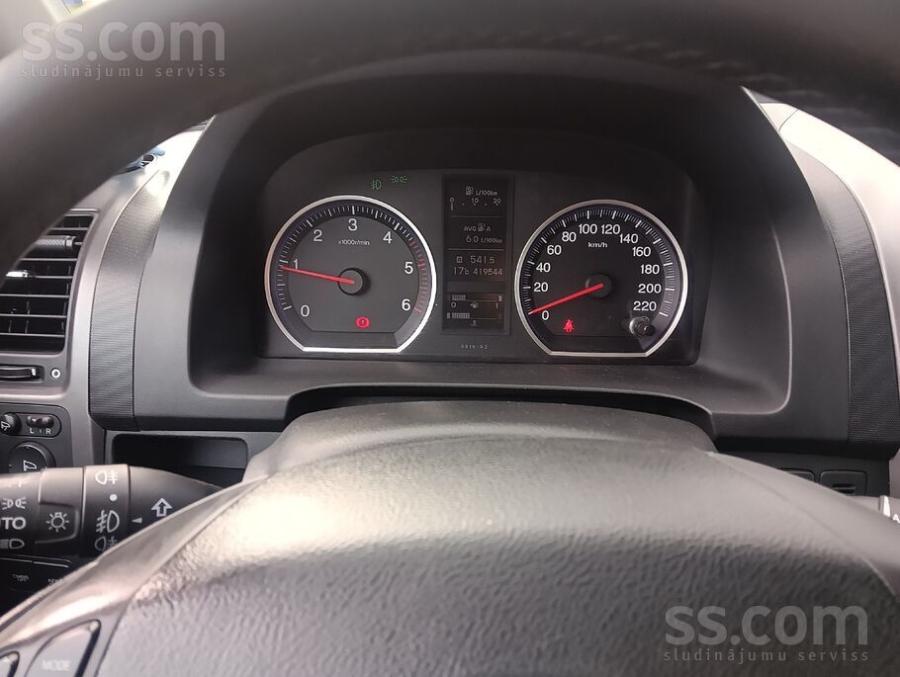 Blue Honda CR-V 2007 in Riga, with an engine capacity of 2.20 L and mileage of 420 thousand km for 4500 €, photo 5 on AUTOMOTO.COM.LV