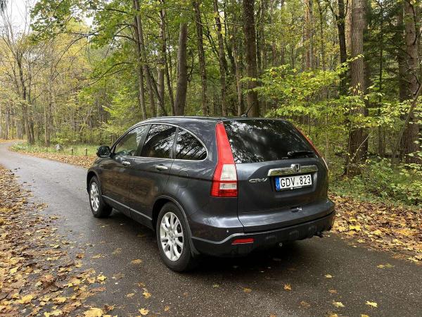 Zils Honda CR-V 2007 Viļņa, ar dzinēja tilpumu 2.20 L un nobraukumu 411 tūkst. km par 3100 €, foto 5 vietnē AUTOMOTO.COM.LV