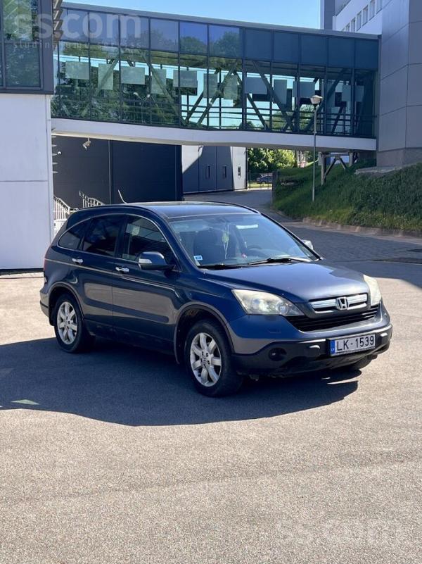 Zils Honda CR-V 2008 Daugavpils, ar dzinēja tilpumu 2.00 L un nobraukumu 420 tūkst. km par 29700 €, foto 1 vietnē AUTOMOTO.COM.LV
