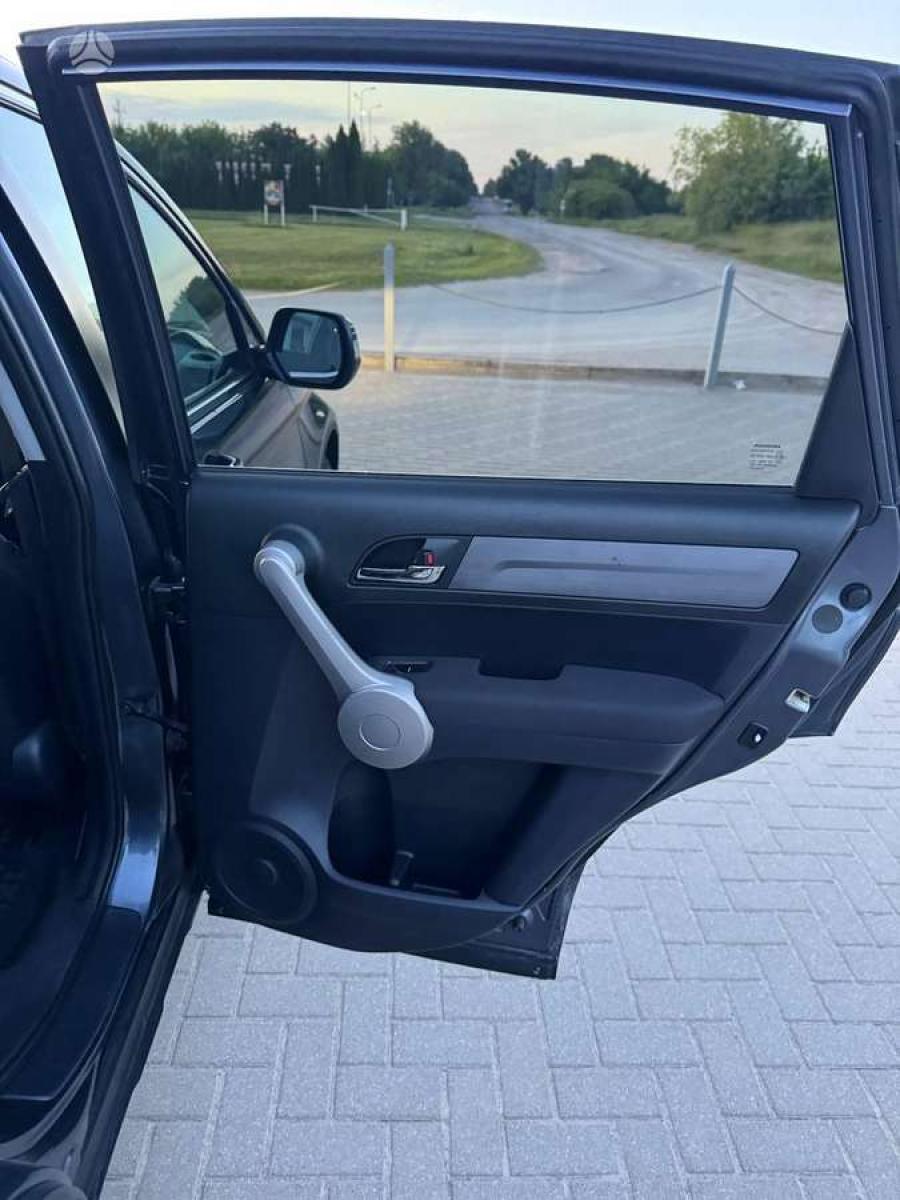 Zils Honda CR-V 2008 Kauņa, ar dzinēja tilpumu 2.00 L un nobraukumu 217 tūkst. km par 4600 €, foto 16 vietnē AUTOMOTO.COM.LV