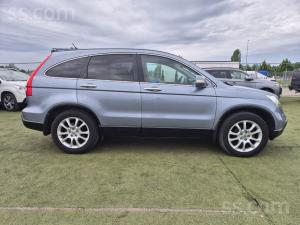 Blue Honda CR-V 2008 in Liepaja, with an engine capacity of 2.20 L and mileage of 289 thousand km for 5600 €, photo 5 on AUTOMOTO.COM.LV