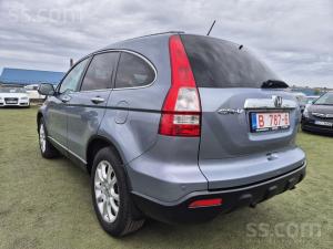 Blue Honda CR-V 2008 in Liepaja, with an engine capacity of 2.20 L and mileage of 289 thousand km for 5600 €, photo 8 on AUTOMOTO.COM.LV