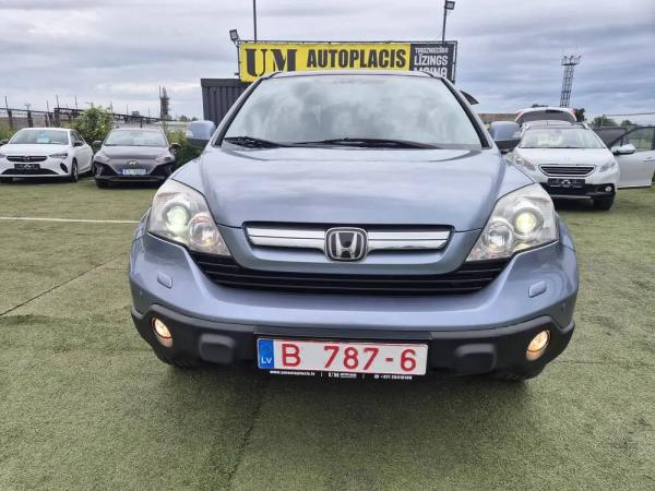 Blue Honda CR-V 2008 in Liepaja, with an engine capacity of 2.20 L and mileage of 289 thousand km for 5600 €, photo 2 on AUTOMOTO.COM.LV