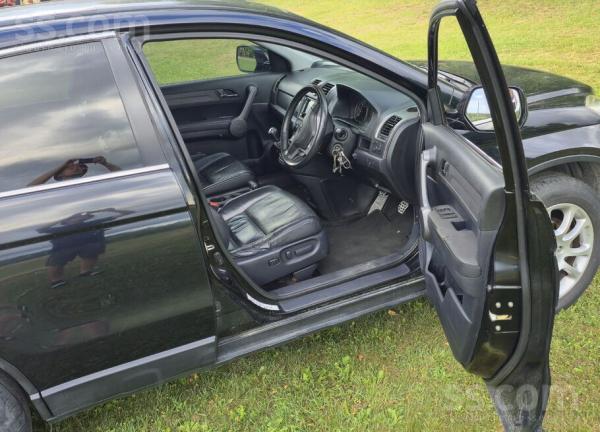 Zils Honda CR-V 2008 Rīga, ar dzinēja tilpumu 2.20 L un nobraukumu 250 tūkst. km par 2000 €, foto 6 vietnē AUTOMOTO.COM.LV