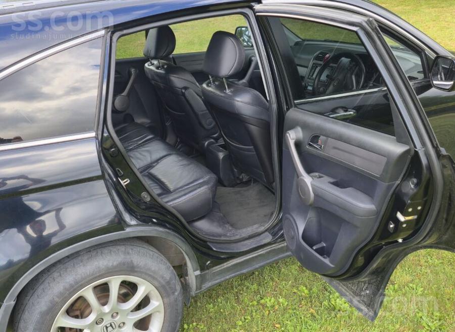 Zils Honda CR-V 2008 Rīga, ar dzinēja tilpumu 2.20 L un nobraukumu 250 tūkst. km par 2000 €, foto 8 vietnē AUTOMOTO.COM.LV