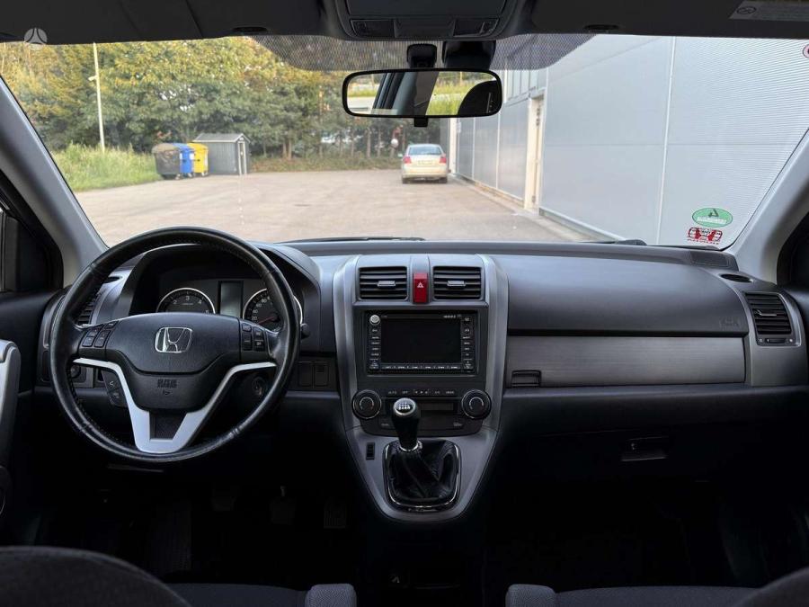 Blue Honda CR-V 2008 in Utena, with an engine capacity of 2.20 L and mileage of 230 thousand km for 5000 €, photo 18 on AUTOMOTO.COM.LV