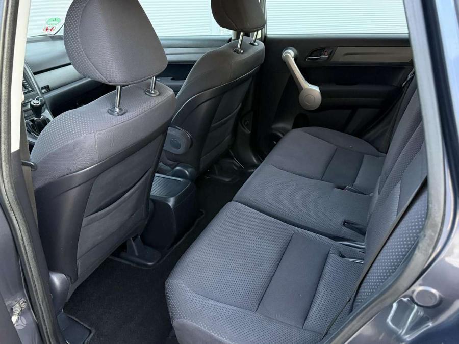Blue Honda CR-V 2008 in Utena, with an engine capacity of 2.20 L and mileage of 230 thousand km for 5000 €, photo 22 on AUTOMOTO.COM.LV