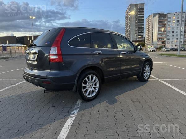 Honda CR-V 2008 Rīga vietnē Zils Honda CR-V 2008 Rīga, ar dzinēja tilpumu 2.00 L un nobraukumu 264 tūkst. km par 5999 €, foto 4 vietnē AUTOMOTO.COM.LV