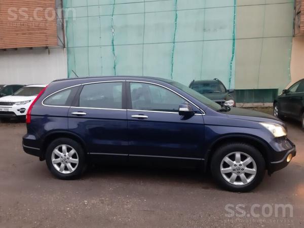 Blue Honda CR-V 2009 in Daugavpils, with an engine capacity of 2.20 L and mileage of 0 thousand km for 5950 €, photo 5 on AUTOMOTO.COM.LV