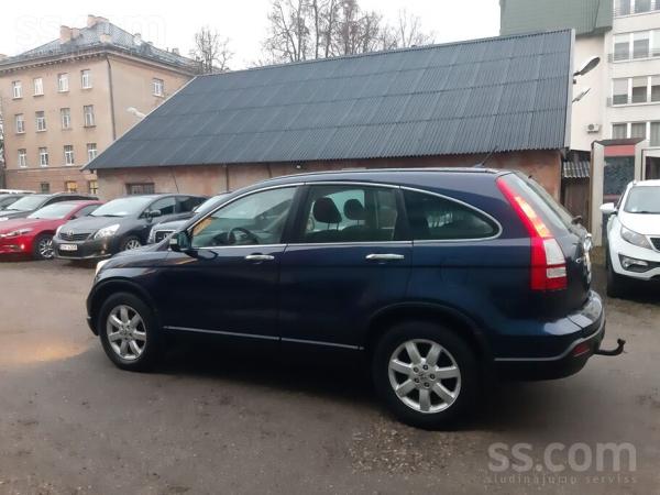 Blue Honda CR-V 2009 in Daugavpils, with an engine capacity of 2.20 L and mileage of 0 thousand km for 5950 €, photo 9 on AUTOMOTO.COM.LV