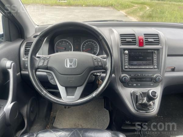 Zils Honda CR-V 2009 Rīga, ar dzinēja tilpumu 2.20 L un nobraukumu 269 tūkst. km par 5300 €, foto 5 vietnē AUTOMOTO.COM.LV