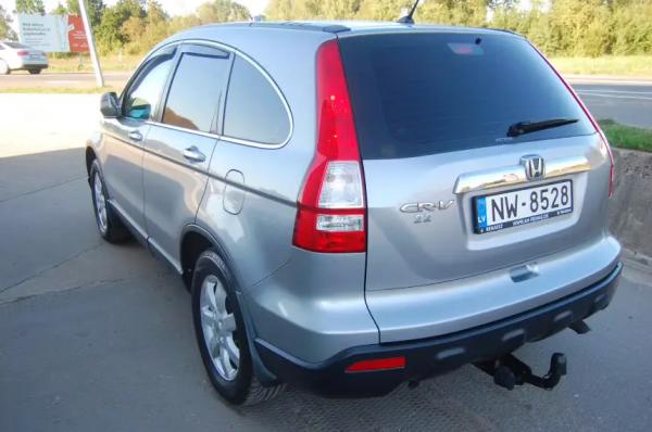 Blue Honda CR-V 2009 in Jekabpils, with an engine capacity of 2.20 L and mileage of 266 thousand km for 6900 €, photo 9 on AUTOMOTO.COM.LV