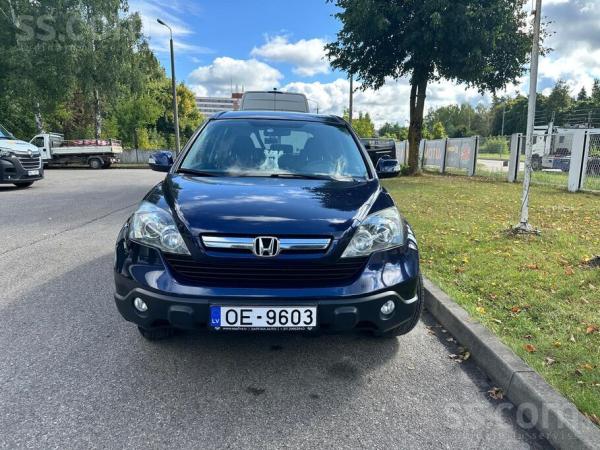 Blue Honda CR-V 2009 in Daugavpils, with an engine capacity of 2.20 L and mileage of 289 thousand km for 7100 €, photo 1 on AUTOMOTO.COM.LV