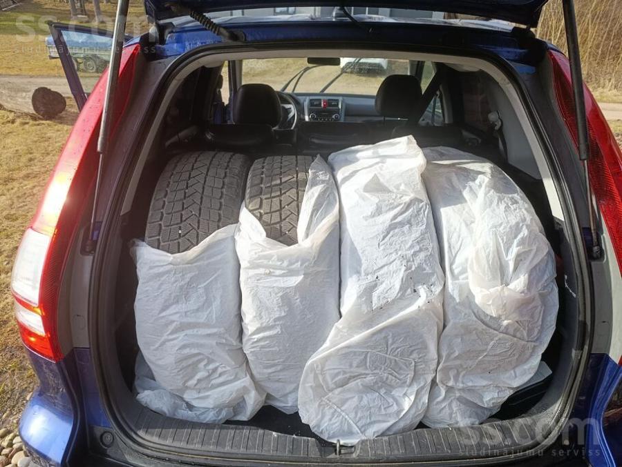 Zils Honda CR-V 2010 Ogre, ar dzinēja tilpumu 2.40 L un nobraukumu 293 tūkst. km par 5369 €, foto 8 vietnē AUTOMOTO.COM.LV