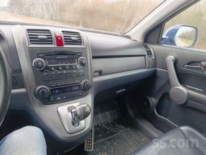 Zils Honda CR-V 2010 Ogre, ar dzinēja tilpumu 2.40 L un nobraukumu 293 tūkst. km par 5369 €, foto 12 vietnē AUTOMOTO.COM.LV