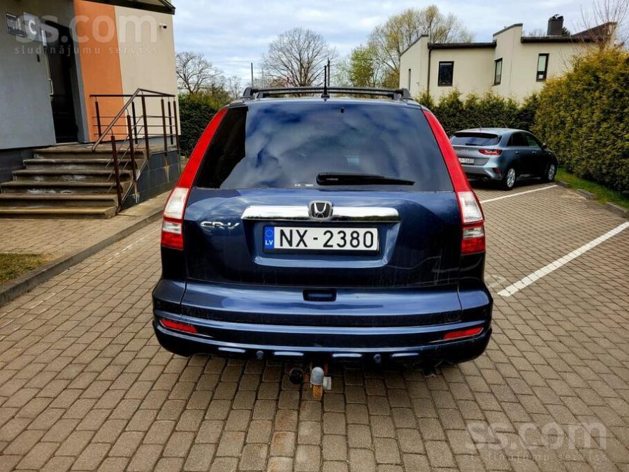 Zils Honda CR-V 2012 Rīga, ar dzinēja tilpumu 2.20 L un nobraukumu 268 tūkst. km par 8500 €, foto 6 vietnē AUTOMOTO.COM.LV