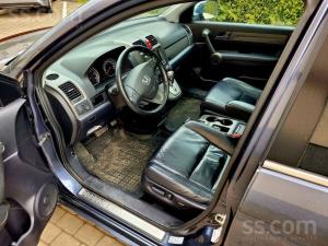 Zils Honda CR-V 2012 Rīga, ar dzinēja tilpumu 2.20 L un nobraukumu 268 tūkst. km par 8500 €, foto 10 vietnē AUTOMOTO.COM.LV