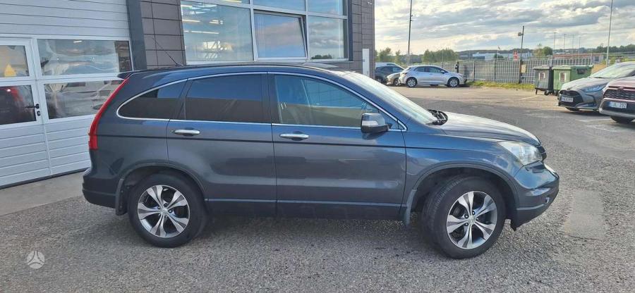 Zils Honda CR-V 2012 Viļņa, ar dzinēja tilpumu 2.20 L un nobraukumu 230 tūkst. km par 6100 €, foto 7 vietnē AUTOMOTO.COM.LV