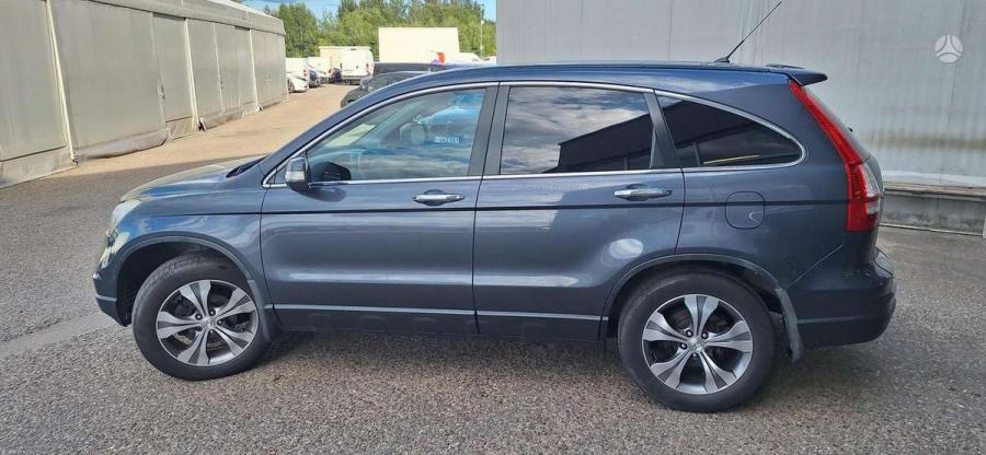 Zils Honda CR-V 2012 Viļņa, ar dzinēja tilpumu 2.20 L un nobraukumu 230 tūkst. km par 6100 €, foto 12 vietnē AUTOMOTO.COM.LV