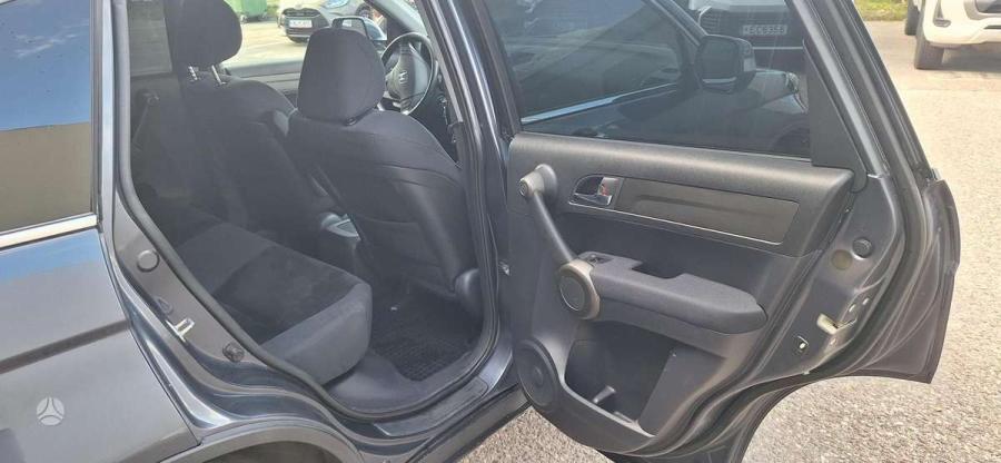 Zils Honda CR-V 2012 Viļņa, ar dzinēja tilpumu 2.20 L un nobraukumu 230 tūkst. km par 6100 €, foto 27 vietnē AUTOMOTO.COM.LV