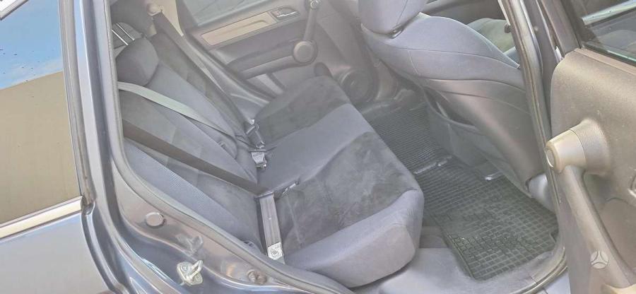 Zils Honda CR-V 2012 Viļņa, ar dzinēja tilpumu 2.20 L un nobraukumu 230 tūkst. km par 6100 €, foto 28 vietnē AUTOMOTO.COM.LV