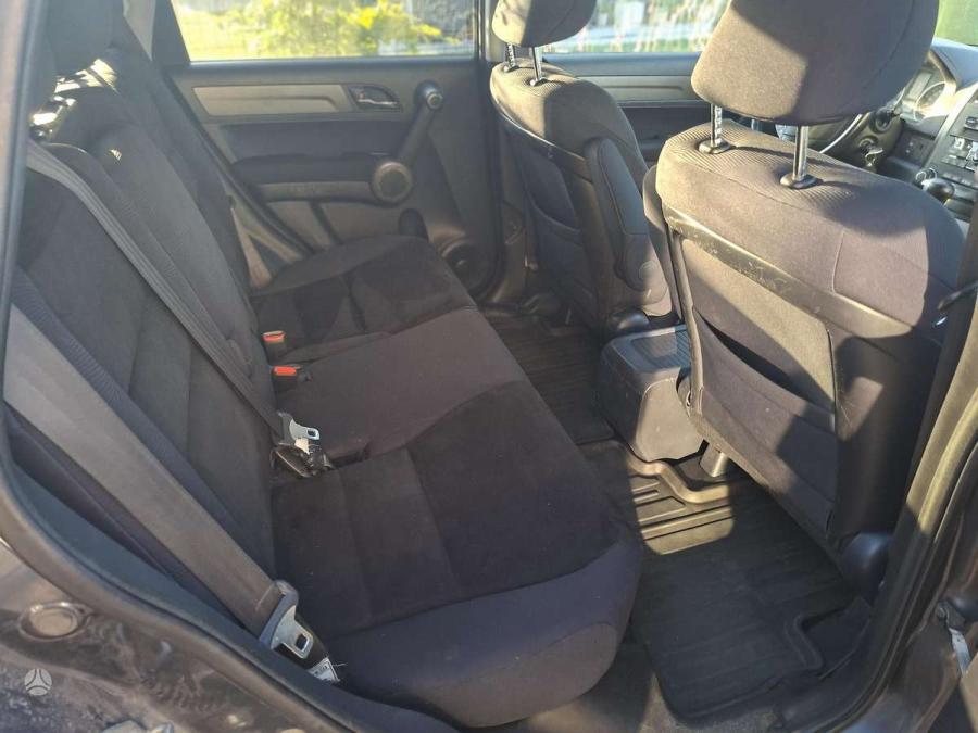 Blue Honda CR-V 2012 in Kaunas, with an engine capacity of 2.20 L and mileage of 290 thousand km for 5600 €, photo 18 on AUTOMOTO.COM.LV