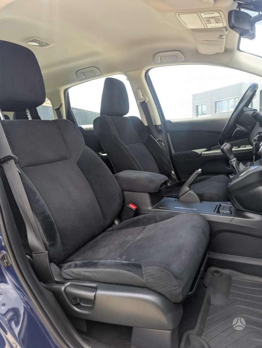 Zils Honda CR-V 2013 Kauņa, ar dzinēja tilpumu 2.00 L un nobraukumu 268 tūkst. km par 6950 €, foto 25 vietnē AUTOMOTO.COM.LV