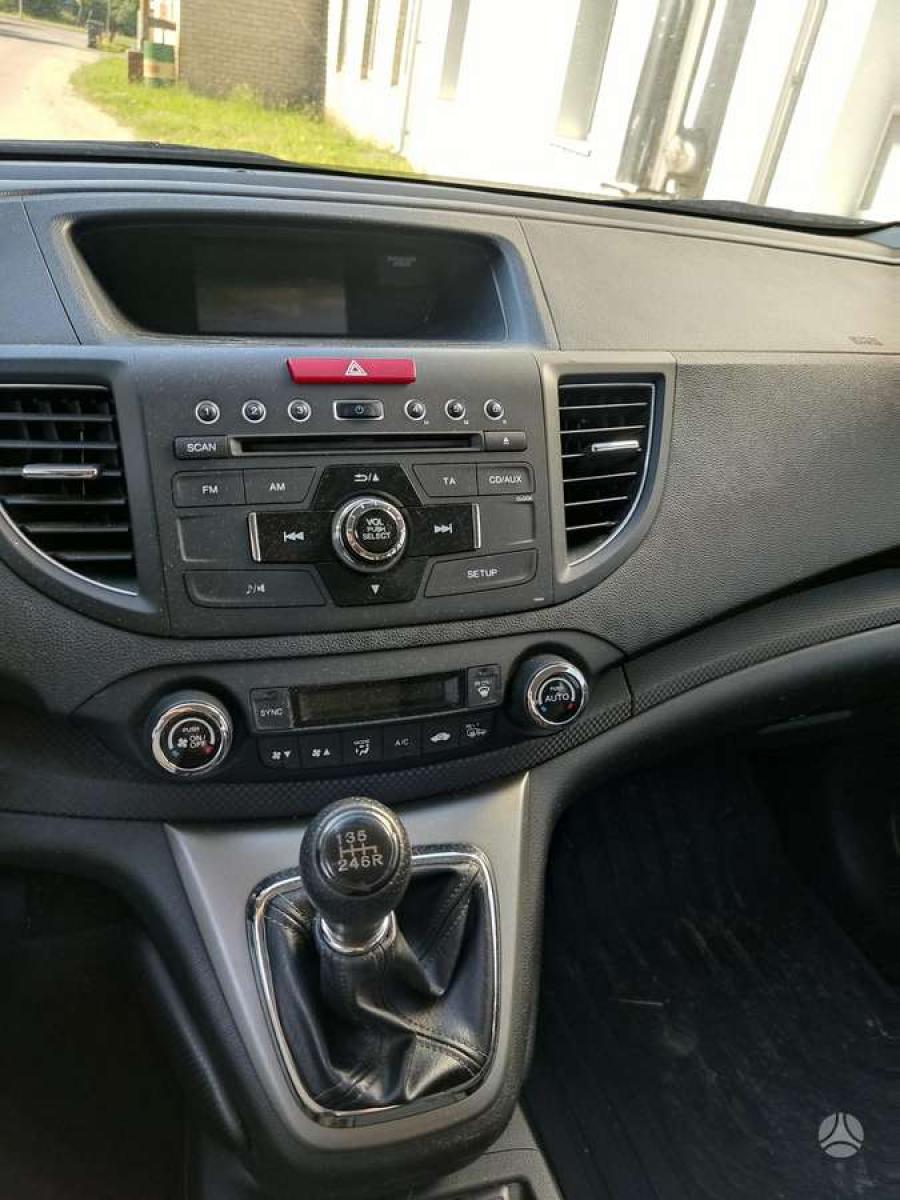 Blue Honda CR-V 2014 in Ukmerge, with an engine capacity of 1.60 L and mileage of 187 thousand km for 6300 €, photo 9 on AUTOMOTO.COM.LV
