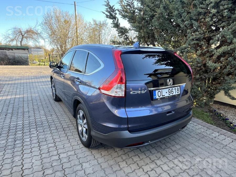 Zils Honda CR-V 2015 Rīga, ar dzinēja tilpumu 2.20 L un nobraukumu 176 tūkst. km par 11800 €, foto 7 vietnē AUTOMOTO.COM.LV