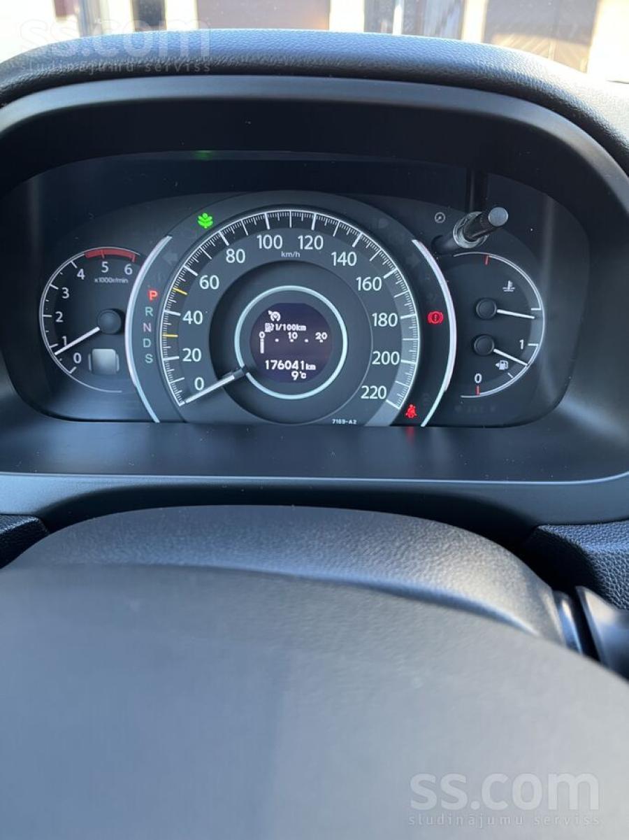 Zils Honda CR-V 2015 Rīga, ar dzinēja tilpumu 2.20 L un nobraukumu 176 tūkst. km par 11800 €, foto 12 vietnē AUTOMOTO.COM.LV