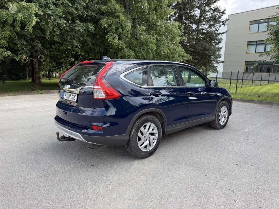Zils Honda CR-V 2015 Plungė, ar dzinēja tilpumu 1.60 L un nobraukumu 200 tūkst. km par 10759 €, foto 4 vietnē AUTOMOTO.COM.LV