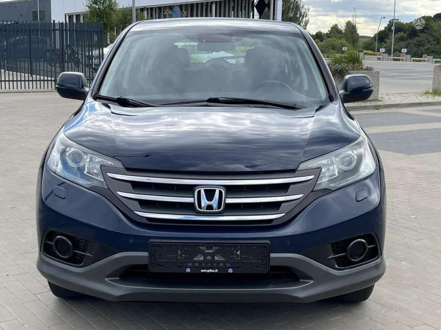 Blue Honda CR-V 2015 in Jonava, with an engine capacity of 2.20 L and mileage of 353 thousand km for 8200 €, photo 1 on AUTOMOTO.COM.LV