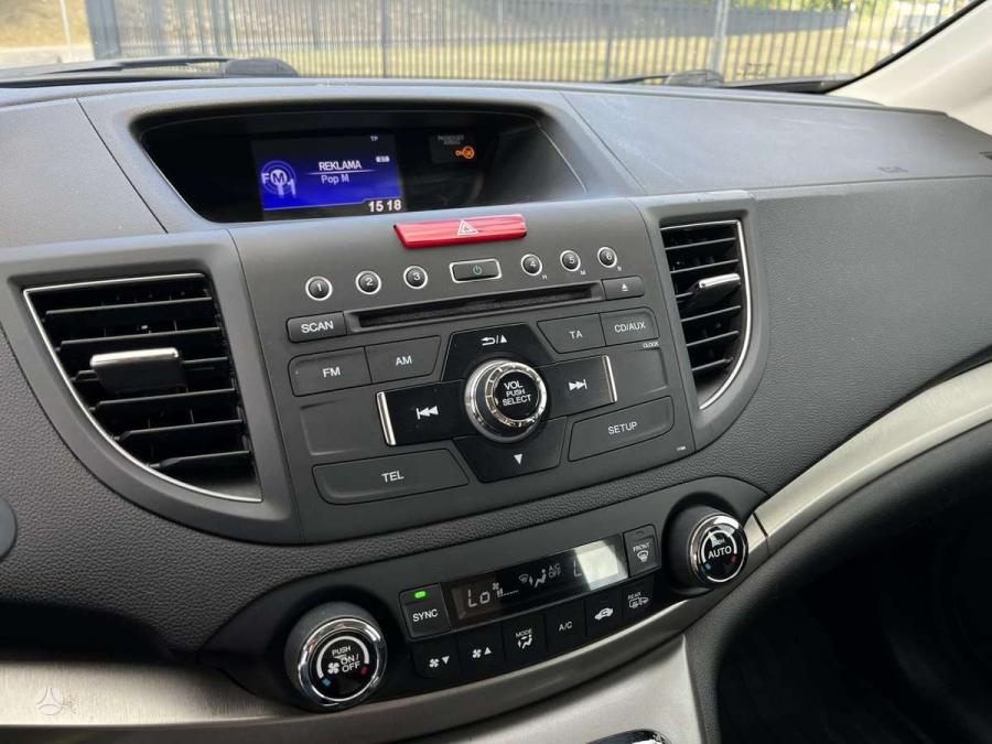 Blue Honda CR-V 2015 in Jonava, with an engine capacity of 2.20 L and mileage of 353 thousand km for 8200 €, photo 13 on AUTOMOTO.COM.LV