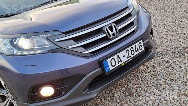 Синий Хонда СРВ 2016 в Елгава, объемом двигателя 1.60 л и пробегом 182 тыс. км за 11990 €, фото 5 на AUTOMOTO.COM.LV