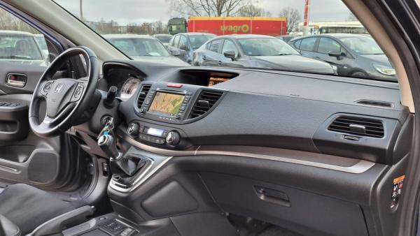 Zils Honda CR-V 2016 Rīga, ar dzinēja tilpumu 1.60 L un nobraukumu 182 tūkst. km par 12990 €, foto 8 vietnē AUTOMOTO.COM.LV