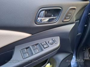 Blue Honda CR-V 2017 in Tallinn, with an engine capacity of 2.00 L and mileage of 115 thousand km for 17800 €, photo 10 on AUTOMOTO.COM.LV
