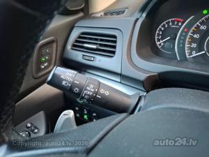 Blue Honda CR-V 2017 in Tallinn, with an engine capacity of 2.00 L and mileage of 115 thousand km for 17800 €, photo 19 on AUTOMOTO.COM.LV