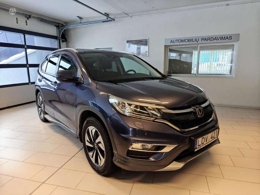 Zils Honda CR-V 2018 Šauļi, ar dzinēja tilpumu 1.60 L un nobraukumu 173 tūkst. km par 16500 €, foto 1 vietnē AUTOMOTO.COM.LV