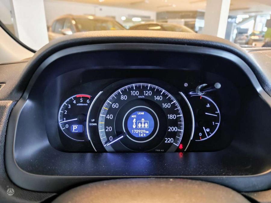 Zils Honda CR-V 2018 Šauļi, ar dzinēja tilpumu 1.60 L un nobraukumu 173 tūkst. km par 16500 €, foto 13 vietnē AUTOMOTO.COM.LV