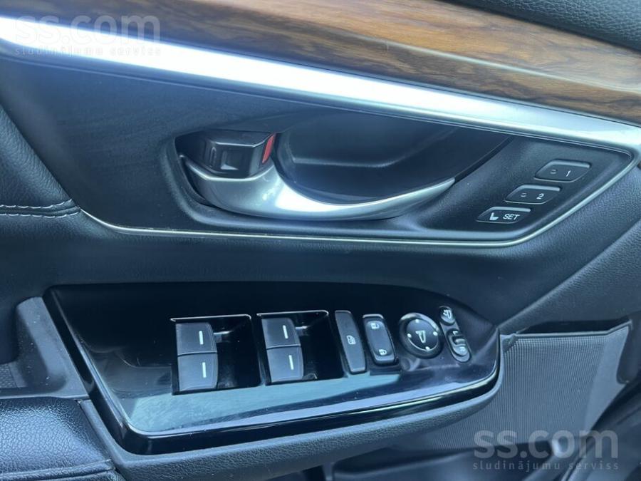 Zils Honda CR-V 2020 Rīga, ar dzinēja tilpumu 2.00 L un nobraukumu 92 tūkst. km par 26500 €, foto 22 vietnē AUTOMOTO.COM.LV