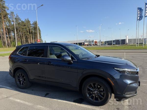 Blue Honda CR-V 2024 in Riga, with an engine capacity of 2.00 L and mileage of 29 thousand km for 42400 €, photo 1 on AUTOMOTO.COM.LV