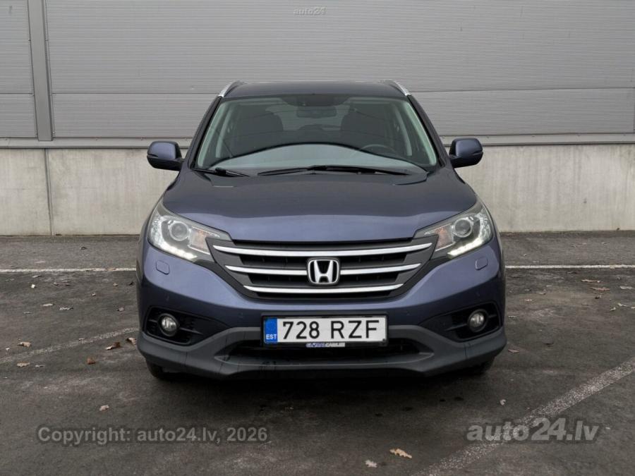 Blue Honda CR-V 2014 in Tartu, with an engine capacity of 2.20 L and mileage of 249 thousand km for 9200 €, photo 2 on AUTOMOTO.COM.LV