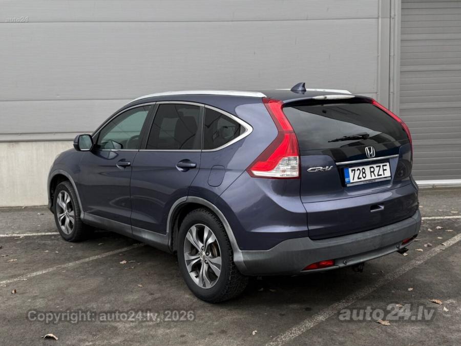 Blue Honda CR-V 2014 in Tartu, with an engine capacity of 2.20 L and mileage of 249 thousand km for 9200 €, photo 4 on AUTOMOTO.COM.LV