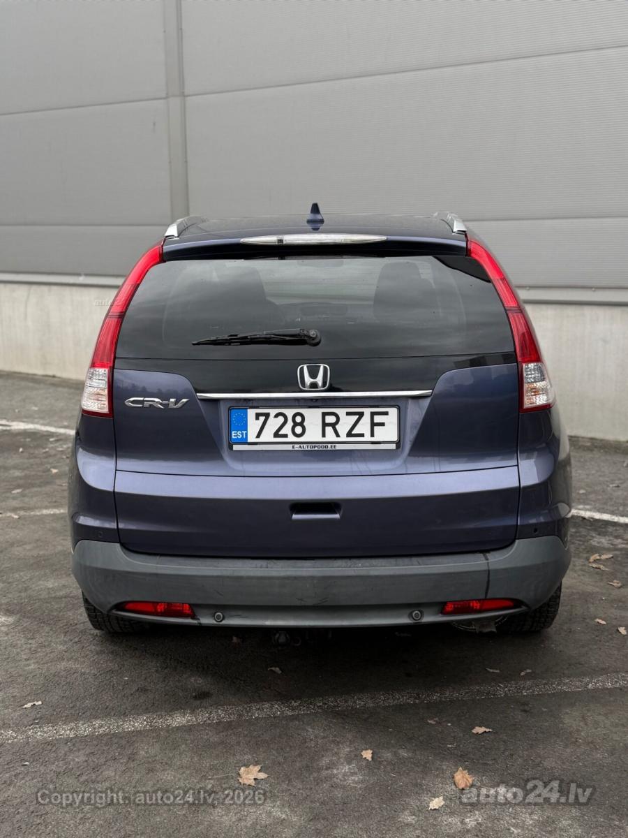 Blue Honda CR-V 2014 in Tartu, with an engine capacity of 2.20 L and mileage of 249 thousand km for 9200 €, photo 5 on AUTOMOTO.COM.LV