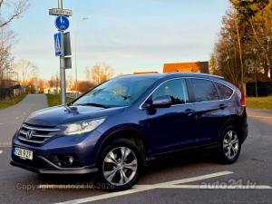 Zils Honda CR-V 2014 Tallina, ar dzinēja tilpumu 2.20 L un nobraukumu 249 tūkst. km par 8990 €, foto  vietnē AUTOMOTO.COM.LV